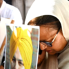 'They Want To Close The Case', Sidhu Moose Wala's Parents Stage Protest ...