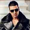 Akshay Kumar in pain